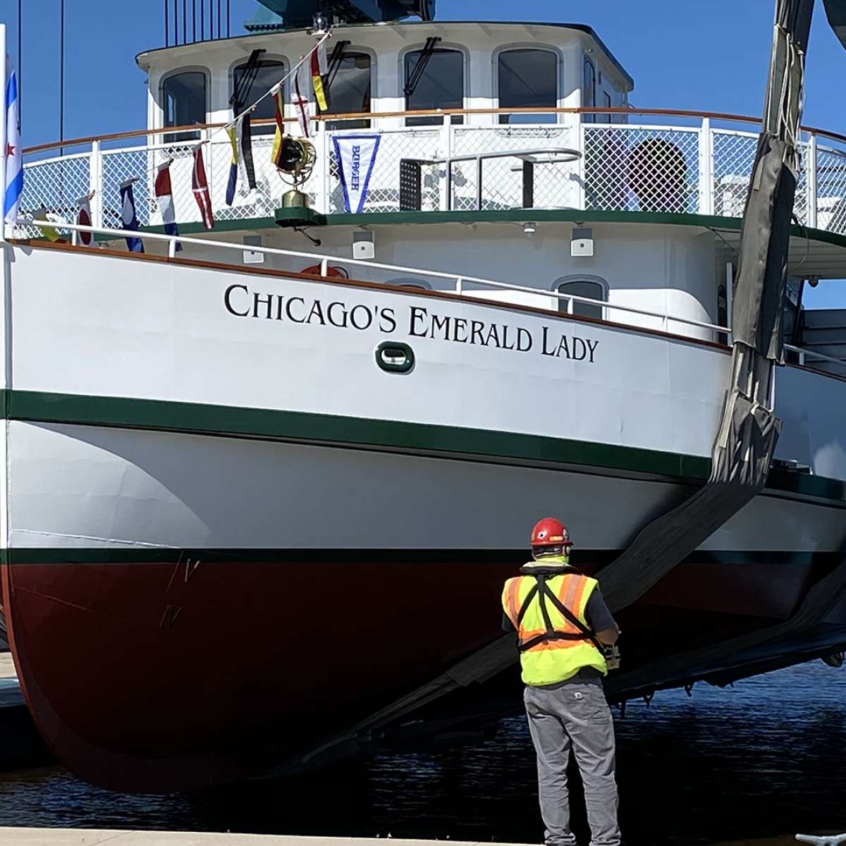 There’s a new vessel in town for Chicago architecture tours