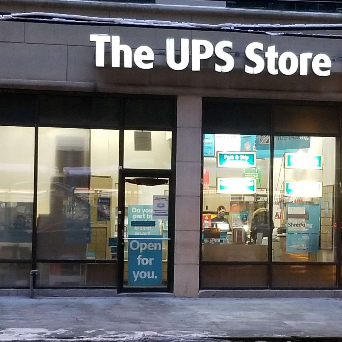Usps Store Hours Exclusive | UPS Tells Employees To Lie, Overcharge