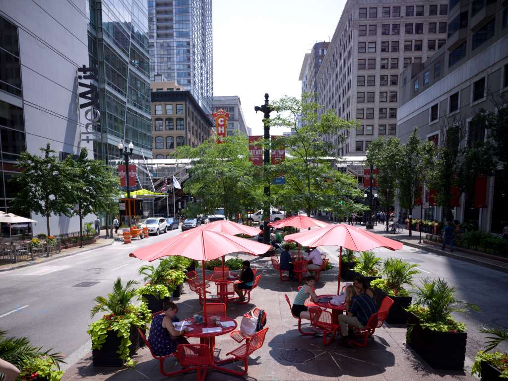 Chicago Loop Alliance’s Placemaking Initiatives Revered at IDA Conference